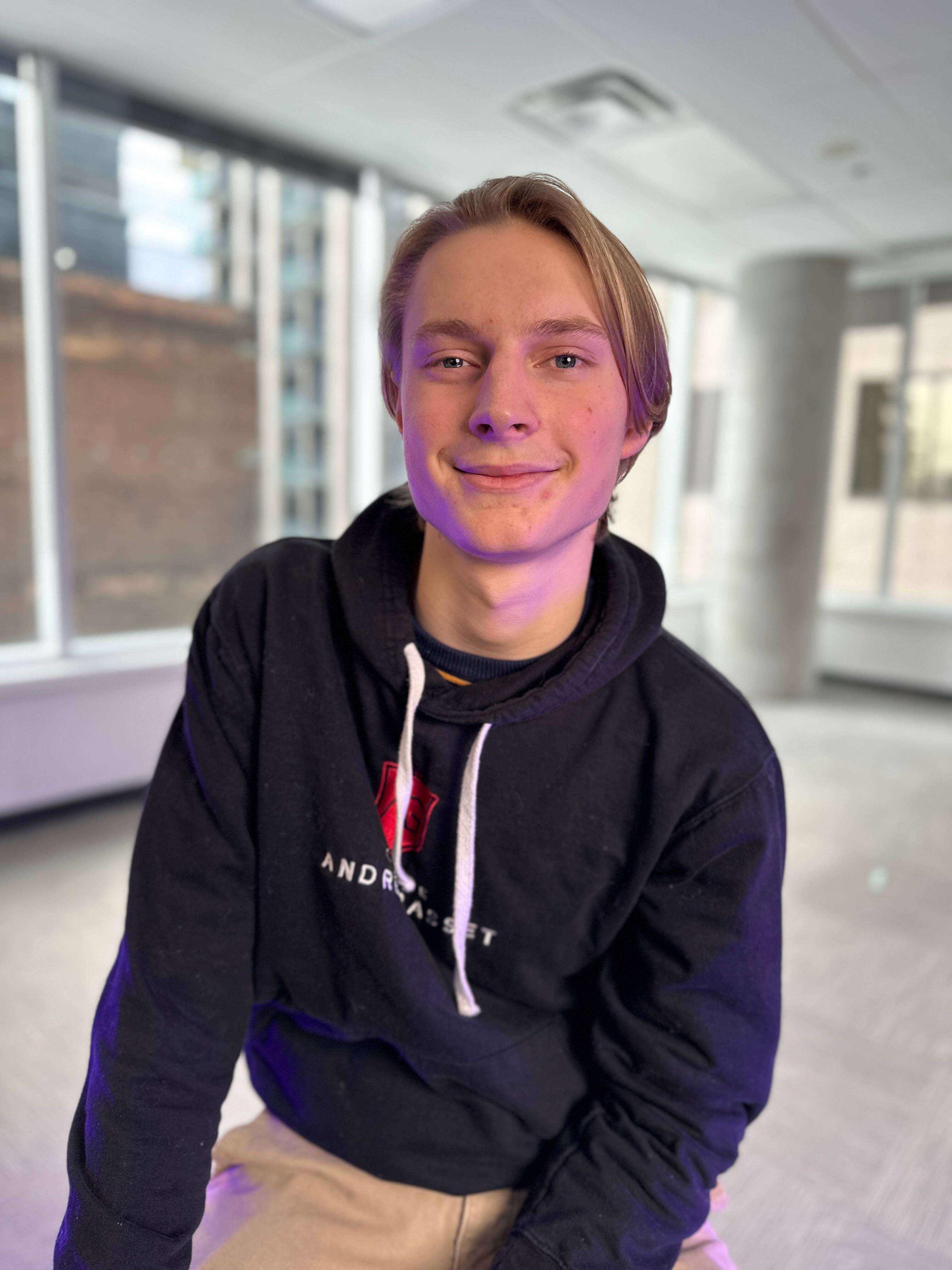 [TÉMOIGNAGES] Ces jeunes ont dit non aux réseaux sociaux | 24 heures