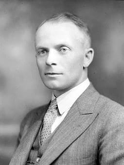 Les grandes réalisations du gouvernement libéral d’Adélard Godbout : le ...