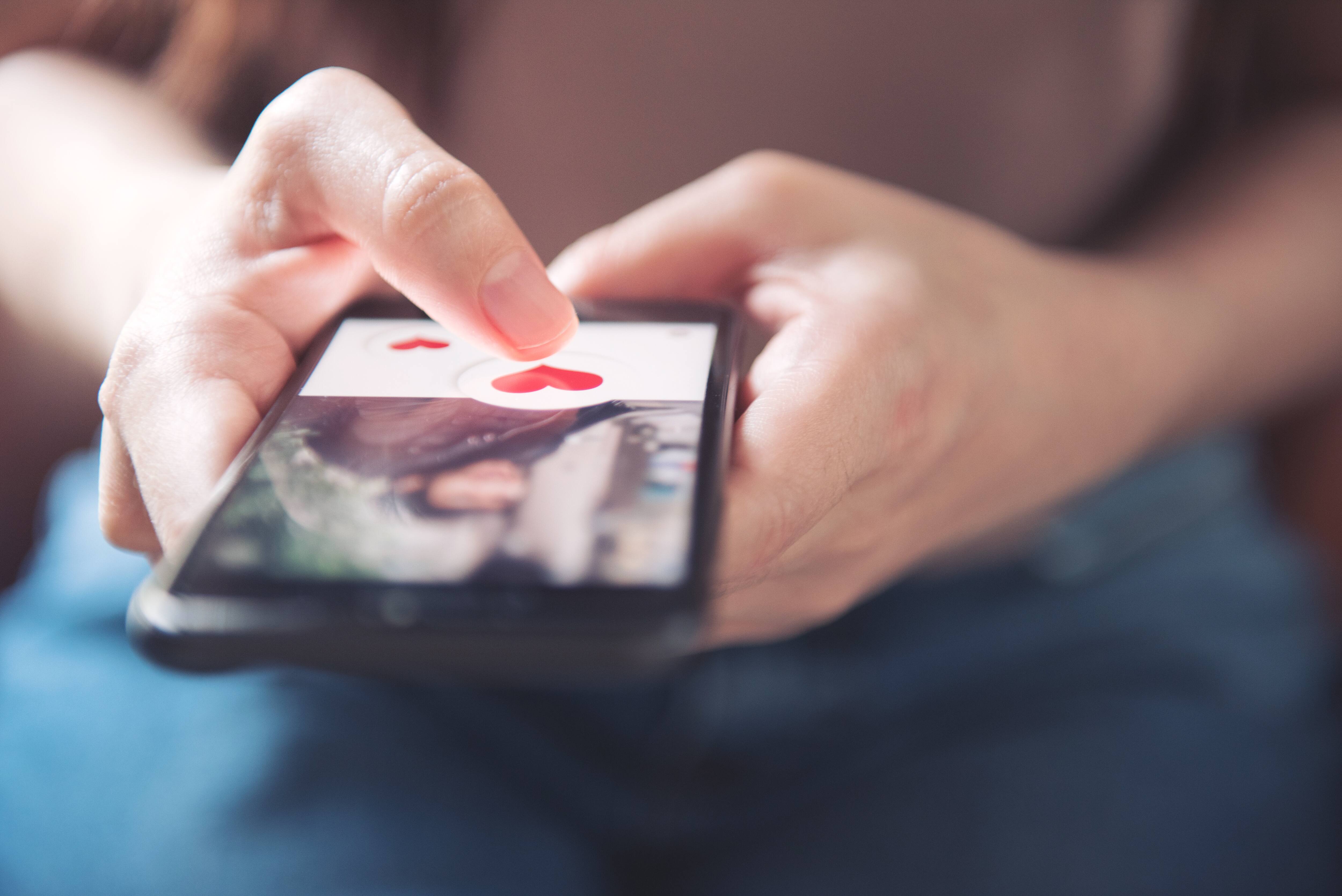 Tendances amoureuses 2026: les «geeks» et les «nerds» gagnent en ...