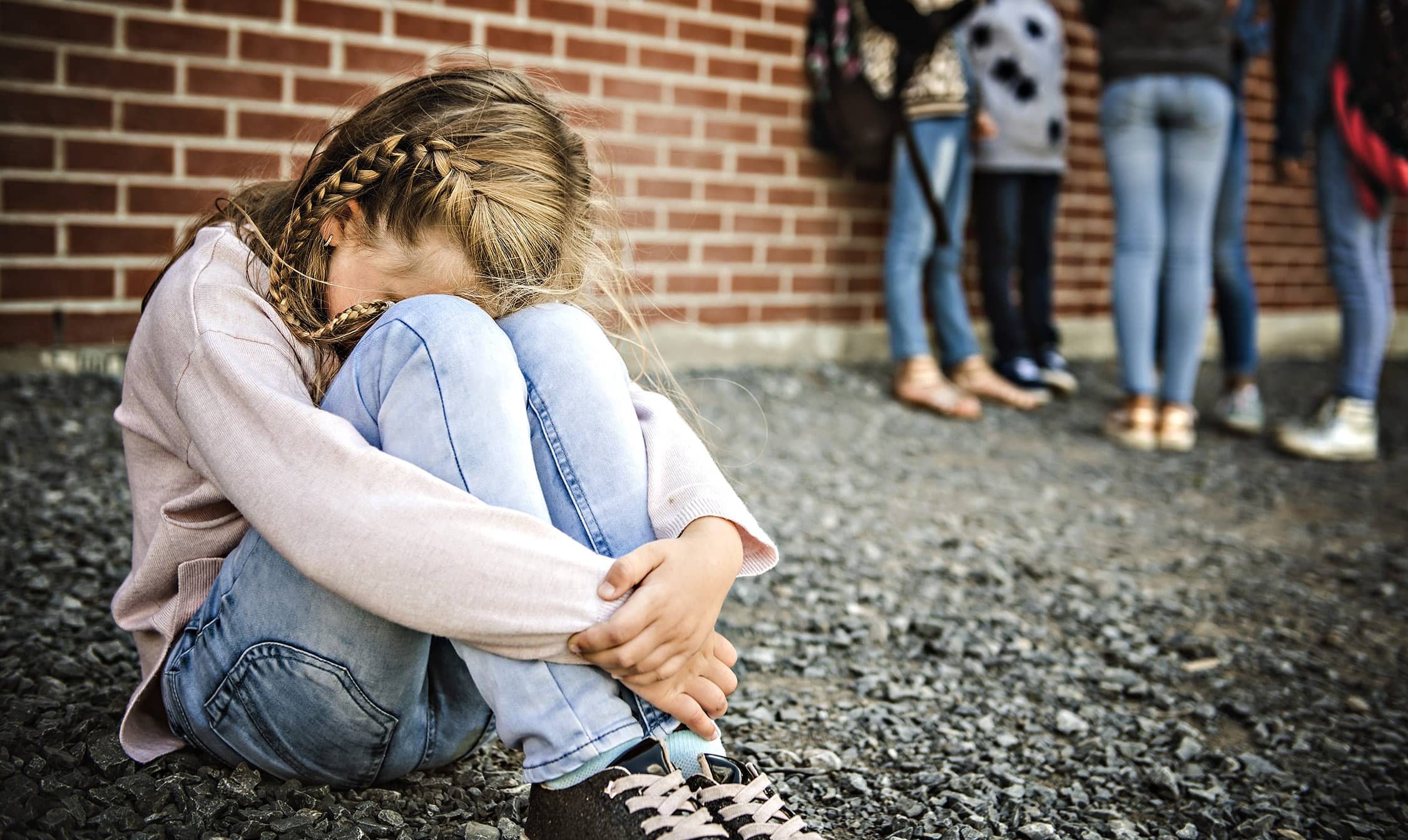 Un jeune sur deux vit de l’intimidation ou de la discrimination à l ...