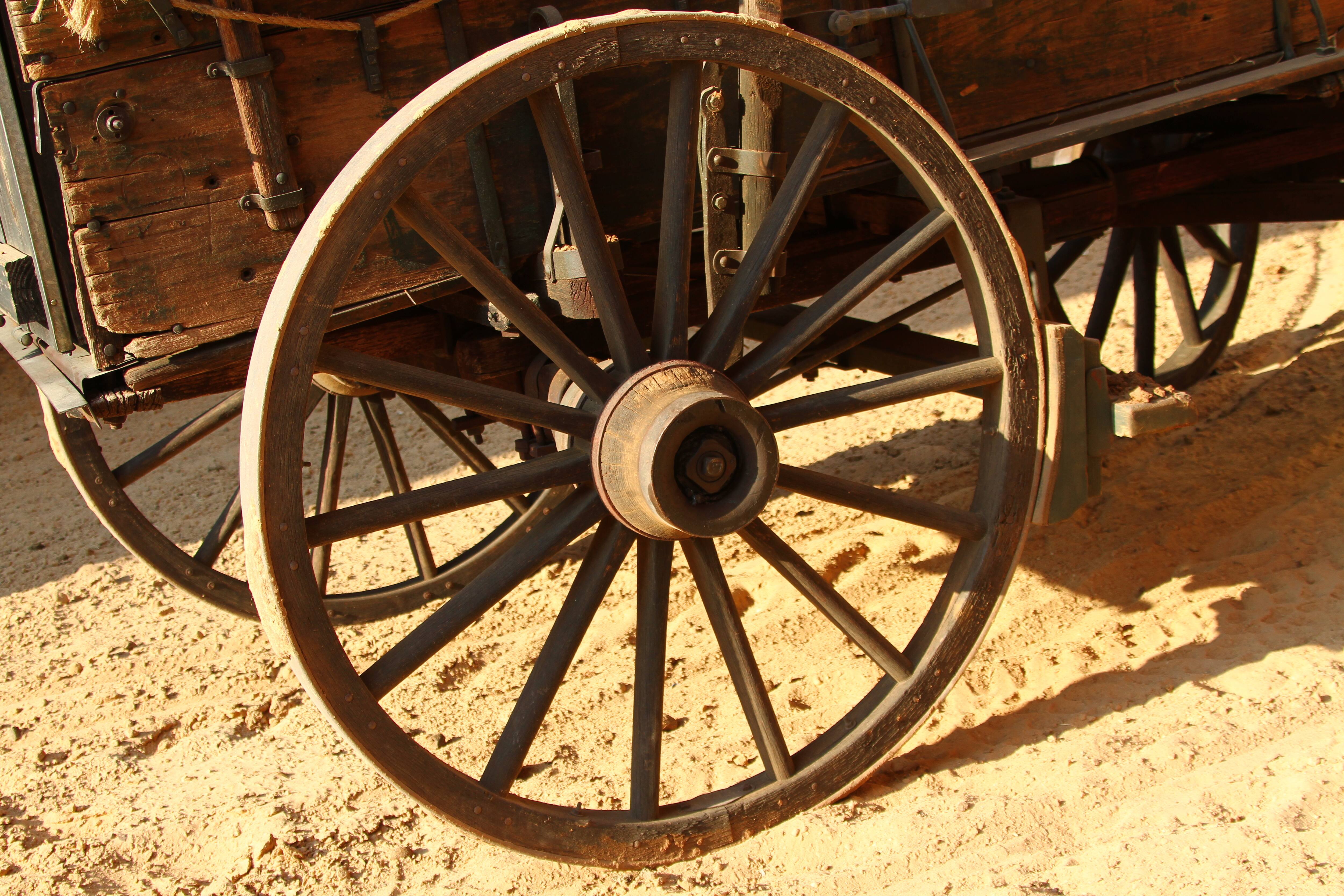 [BALADO] Qui a inventé la roue? | Le Journal de Montréal