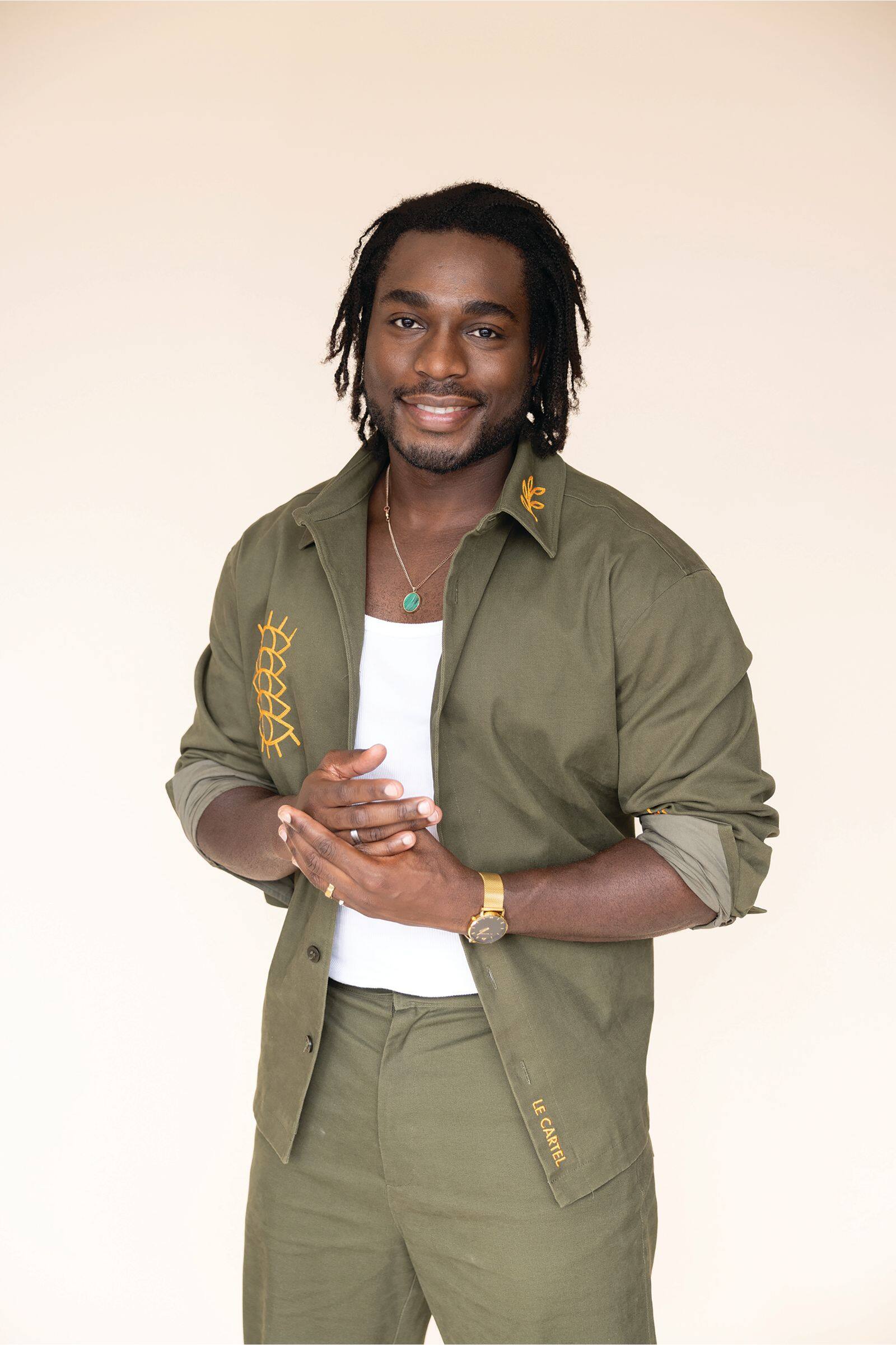 Anglesh Major aimerait jouer en anglais | 7 Jours