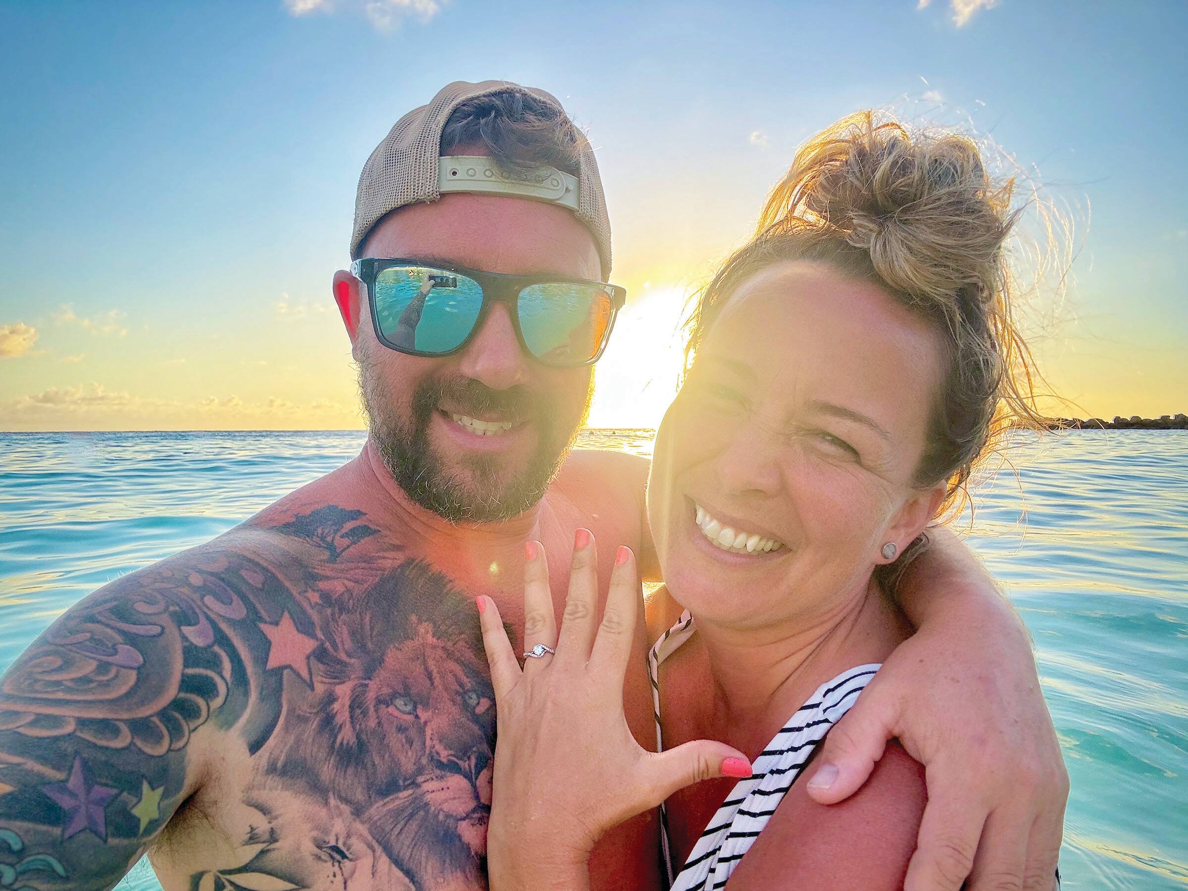 Fiançailles pour Julie Houle et son conjoint | 7 Jours