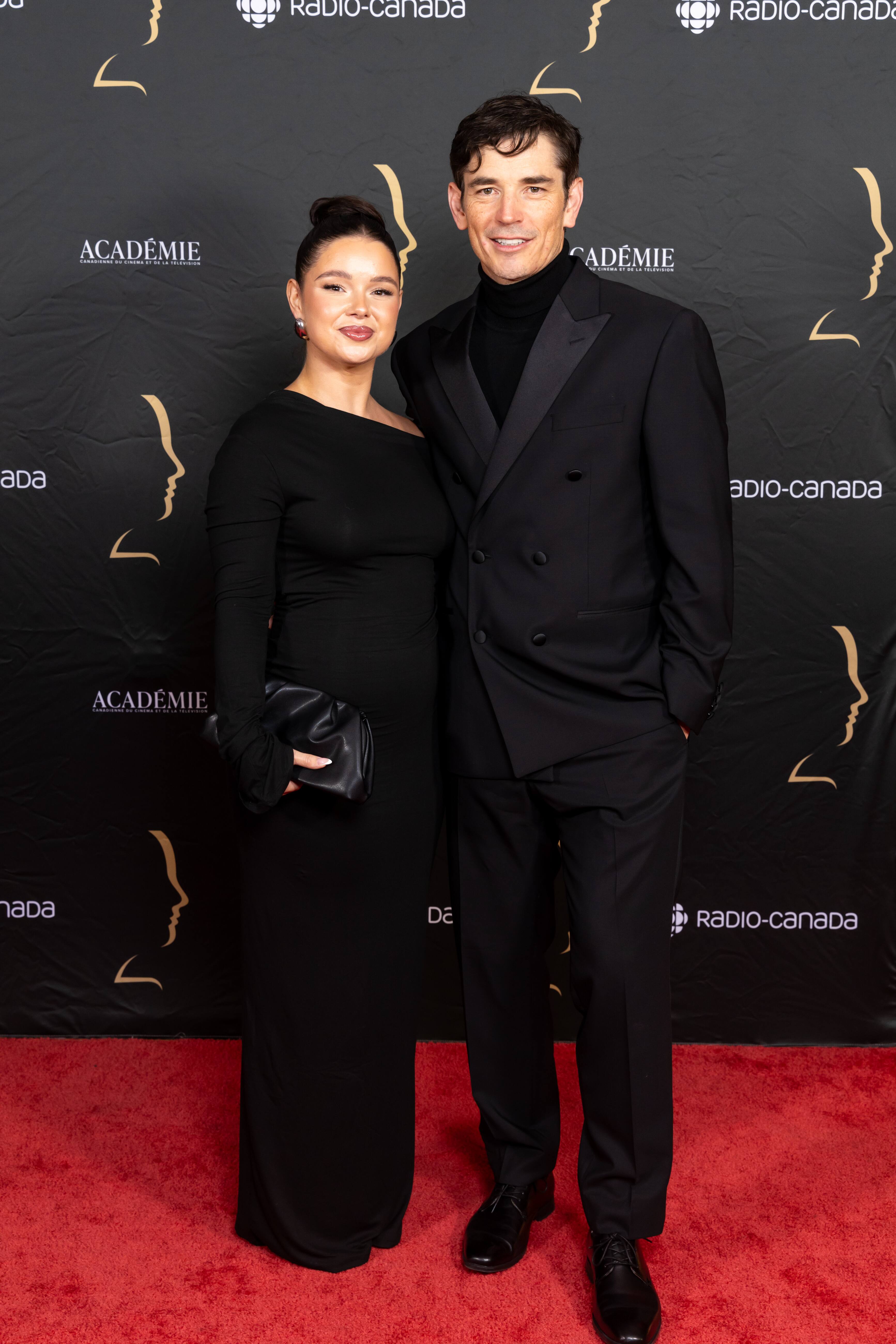 Des retrouvailles qui font du bien pour Karine Vanasse et son conjoint ...