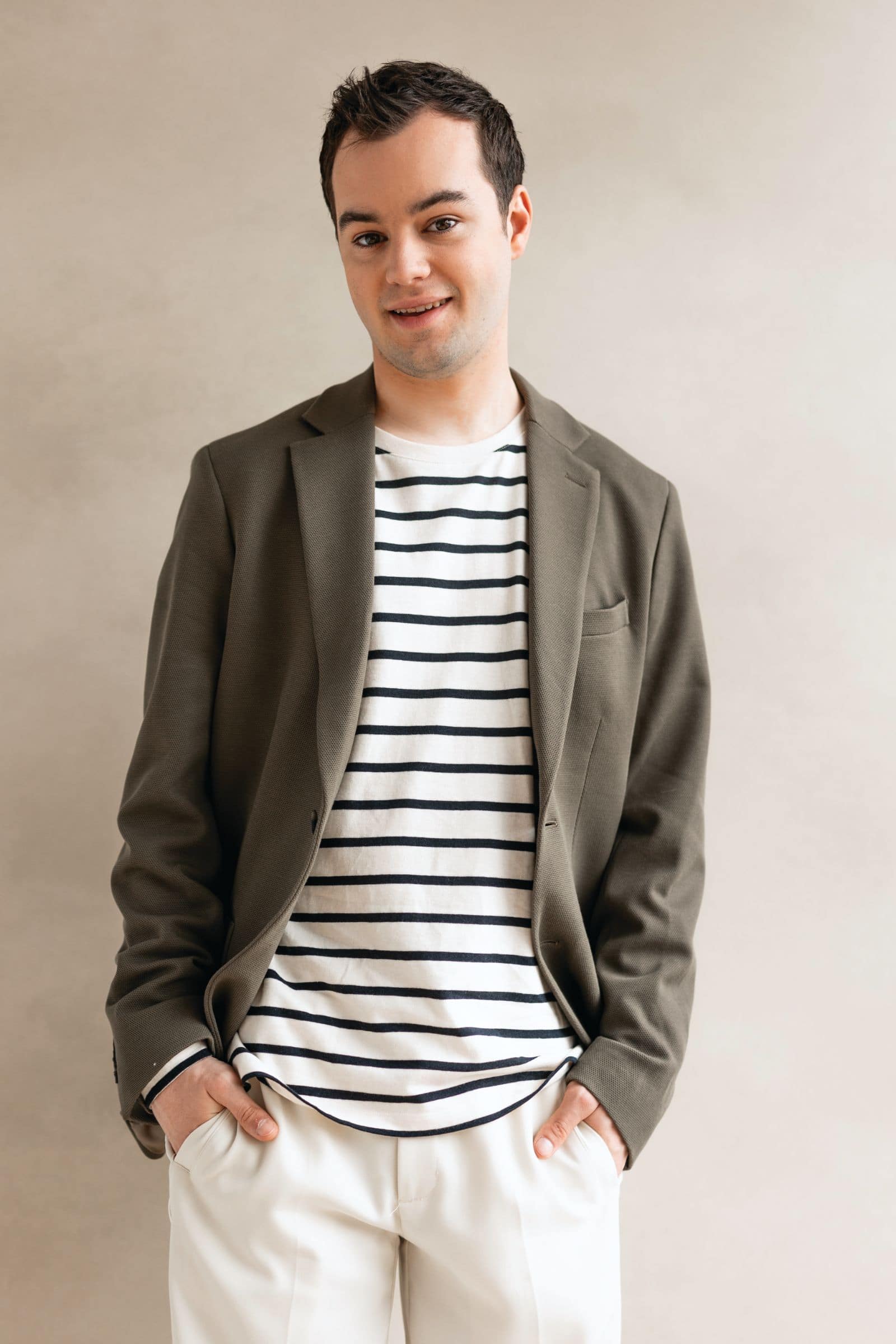 Benjamin Gratton parle du spectacle de ses parents auquel il participe ...