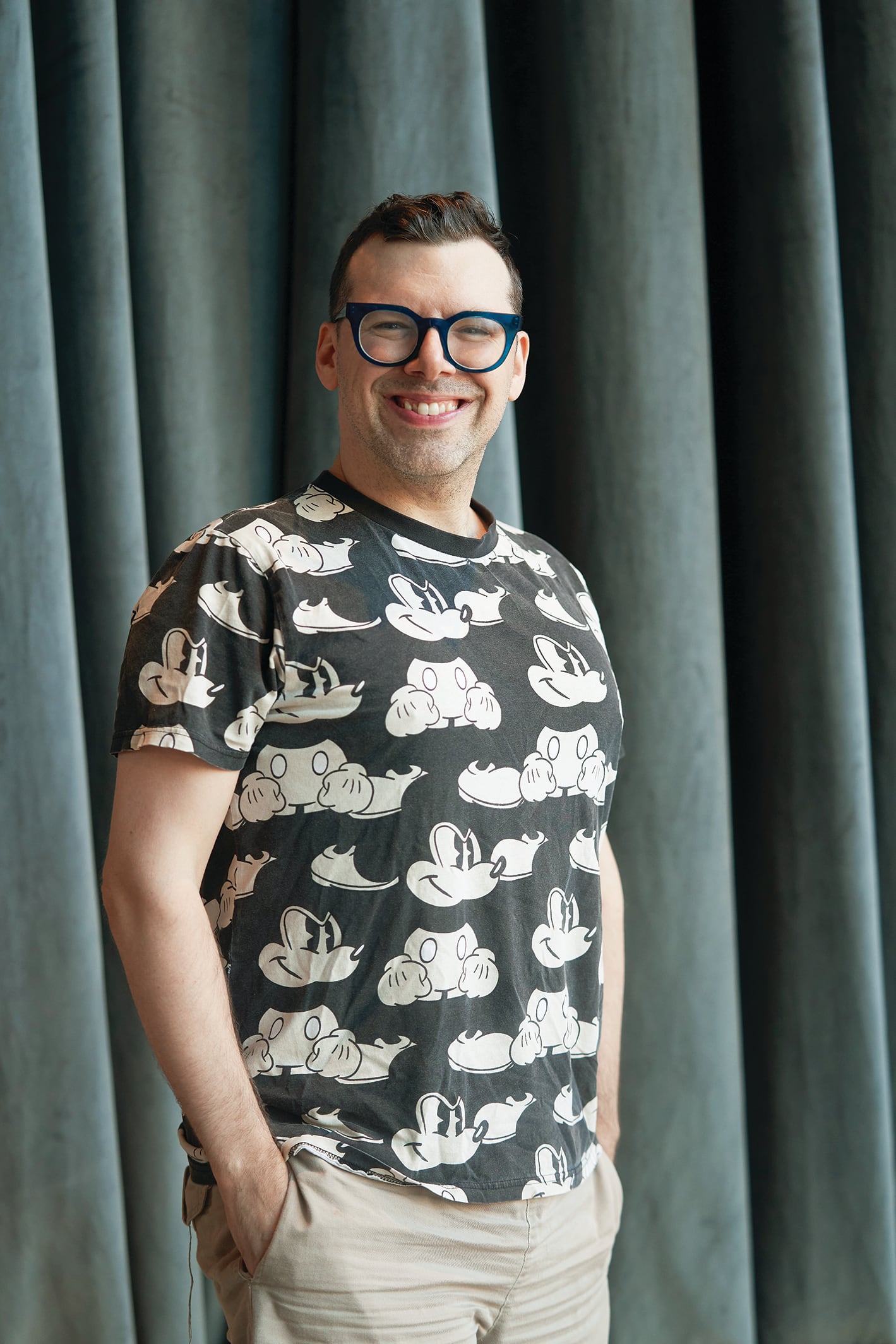 Simon Boulerice vit en couple à temps partiel | 7 Jours