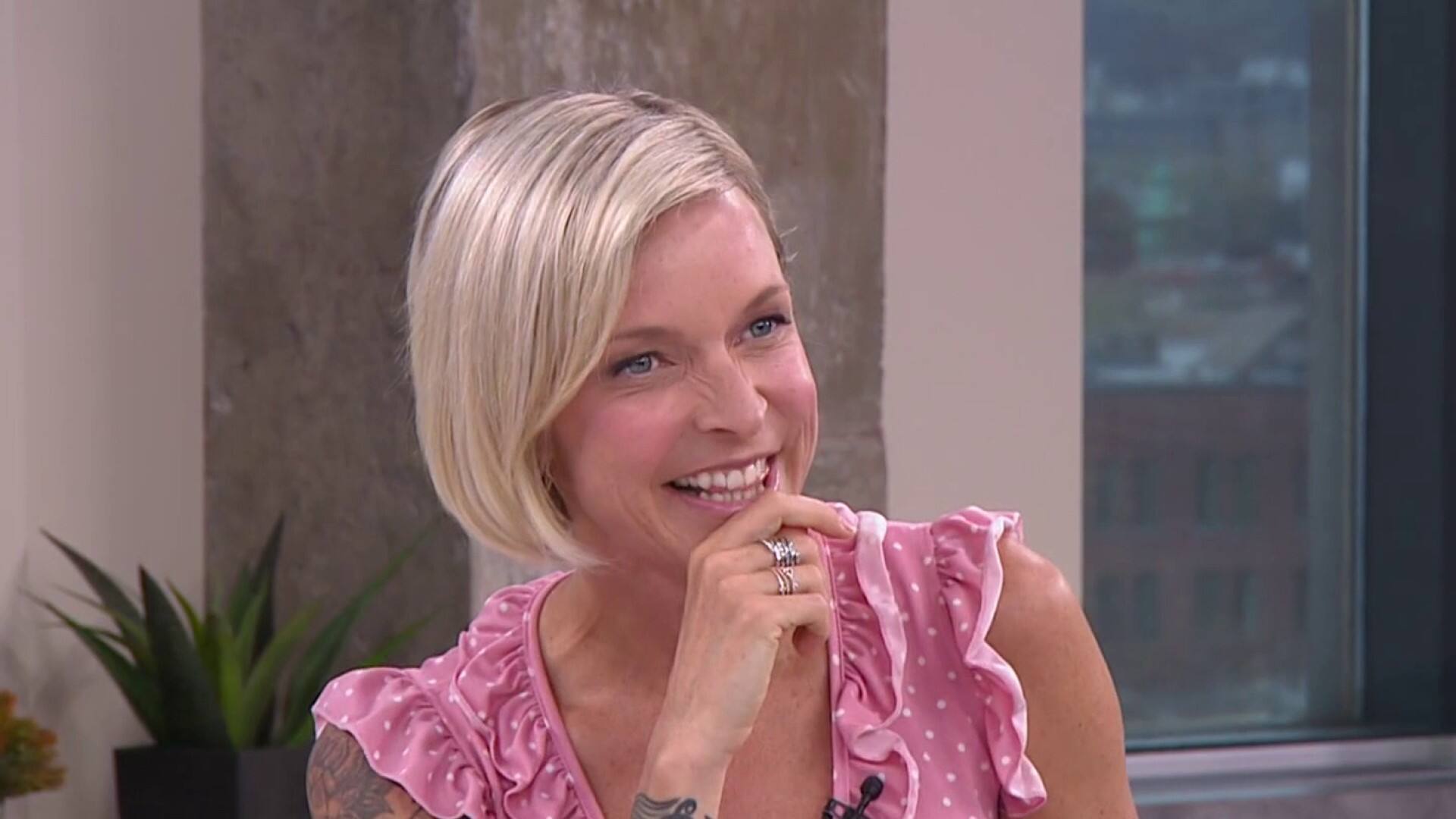 Brigitte Boisjoli nous présente son 6e album en carrière: Mens-moi ...