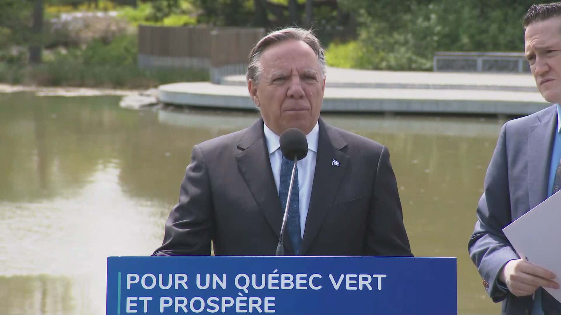 Vote de confiance de Legault: la participation des employés caquistes ...