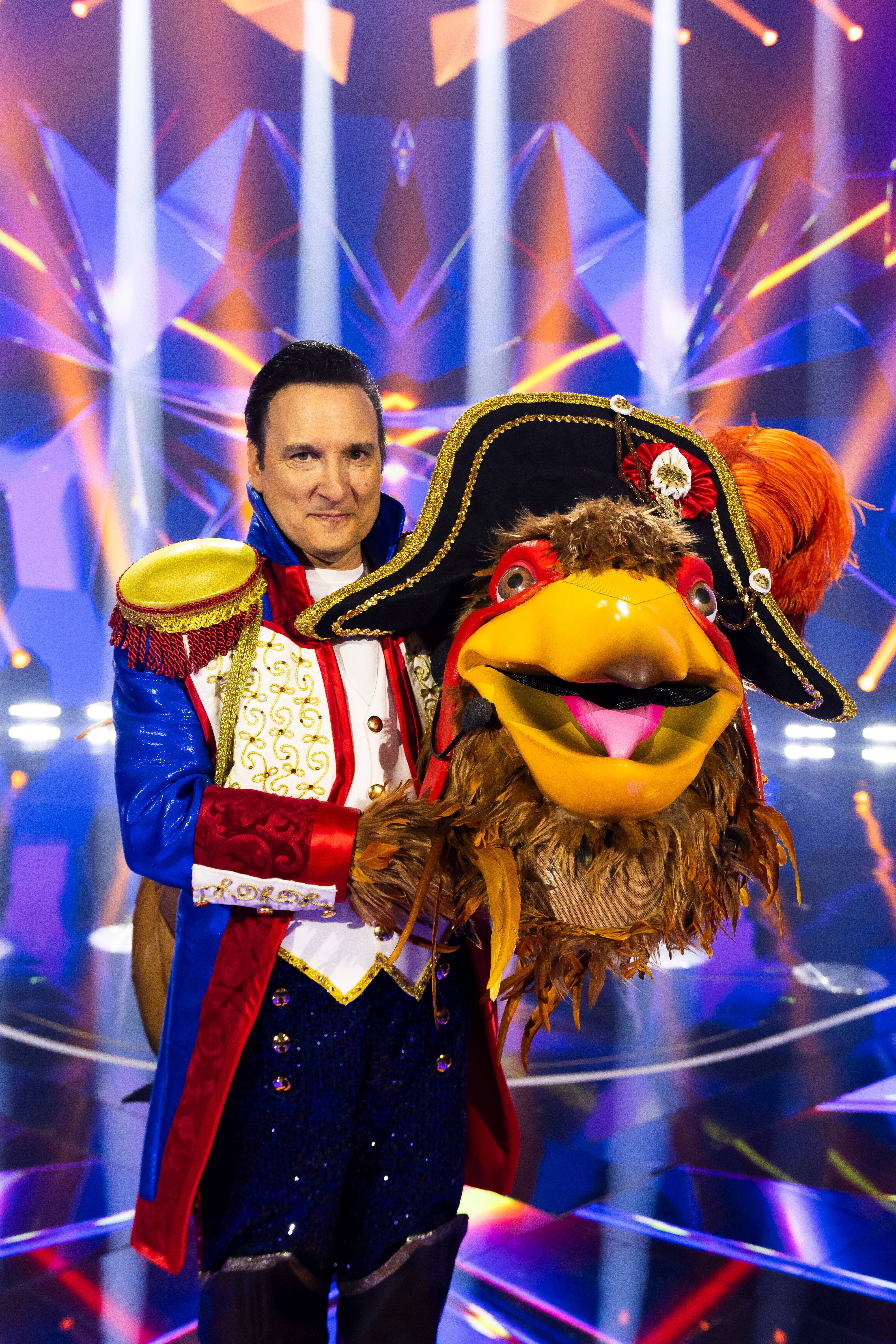 «Chanteurs masqués»: Jean-Marc Généreux de «Révolution» a été démasqué ...
