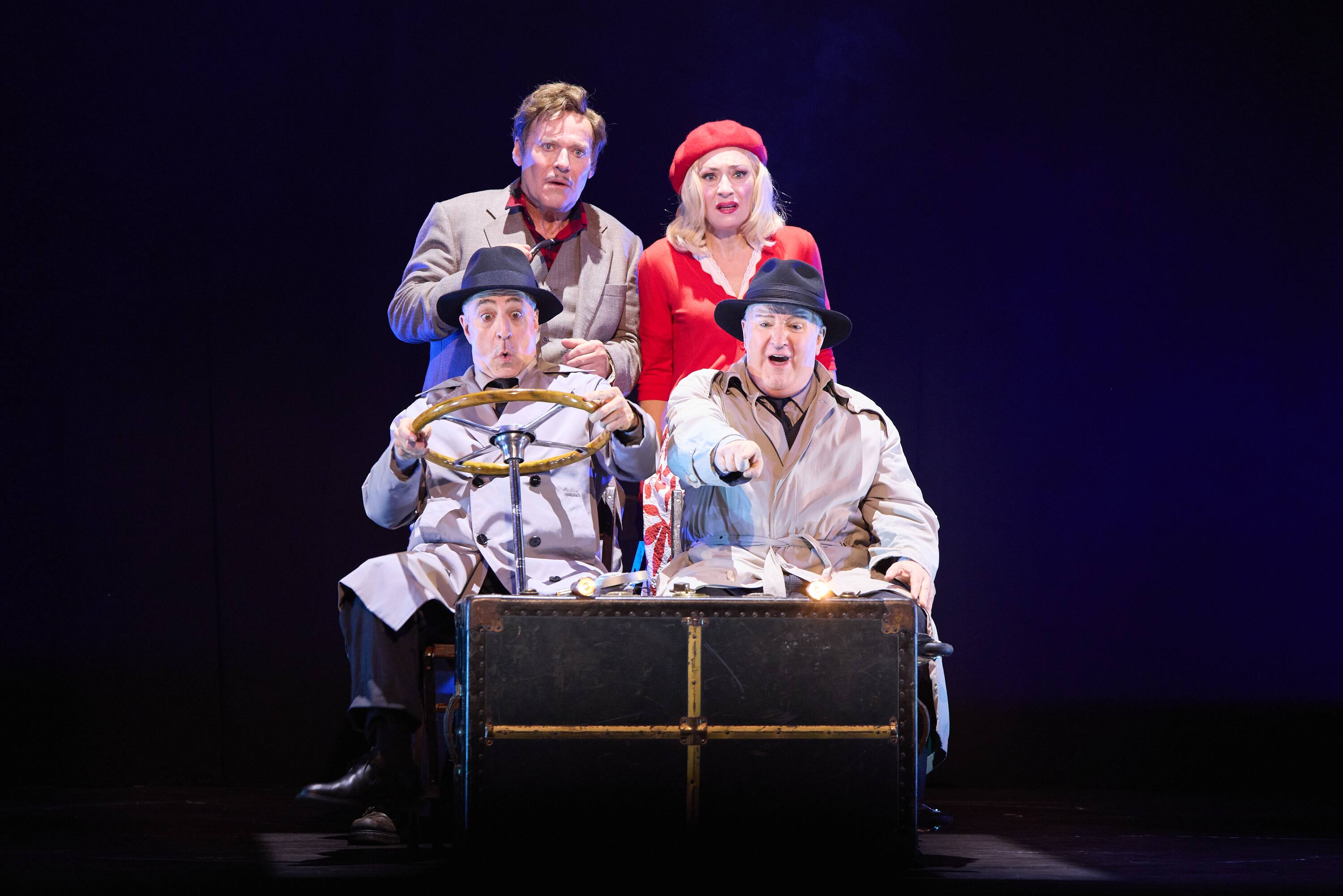 CRITIQUE | «Les 39 marches»: une classe de maître comique signée Benoît ...