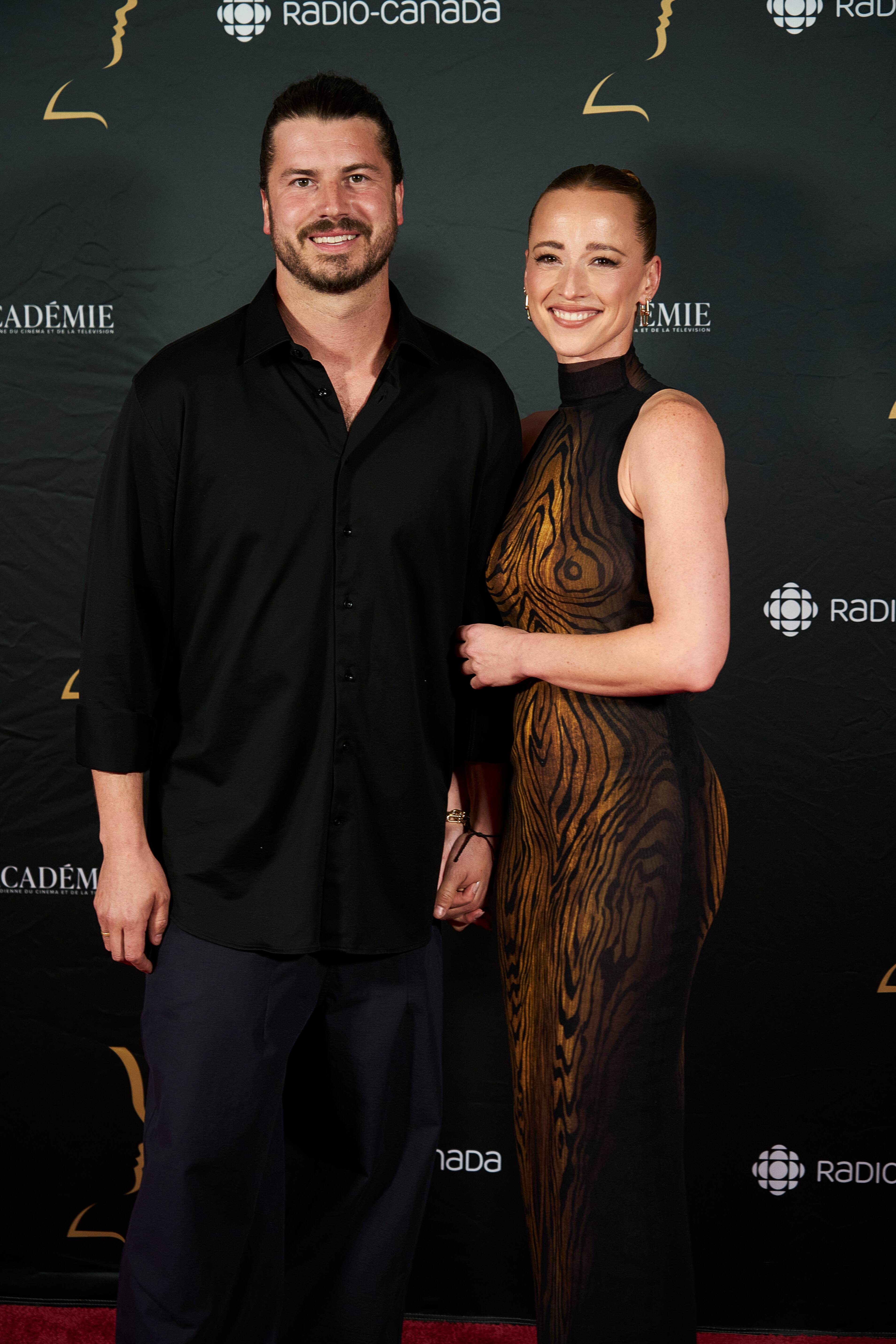 Des retrouvailles qui font du bien pour Karine Vanasse et son conjoint ...