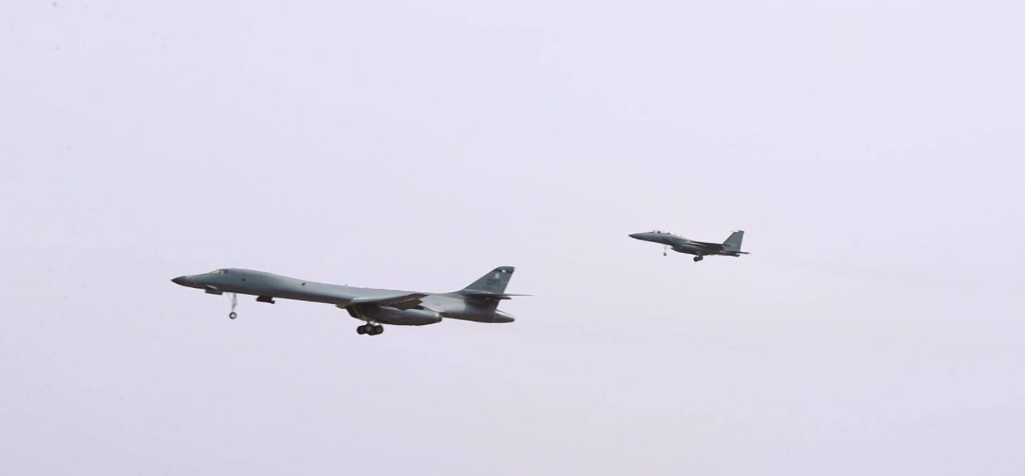 The United States carries out retaliatory strikes in Iraq and Syria