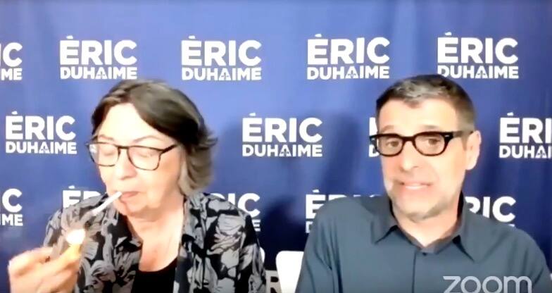 La députée Claire Samson s'allume une cigarette en plein direct à côté ...