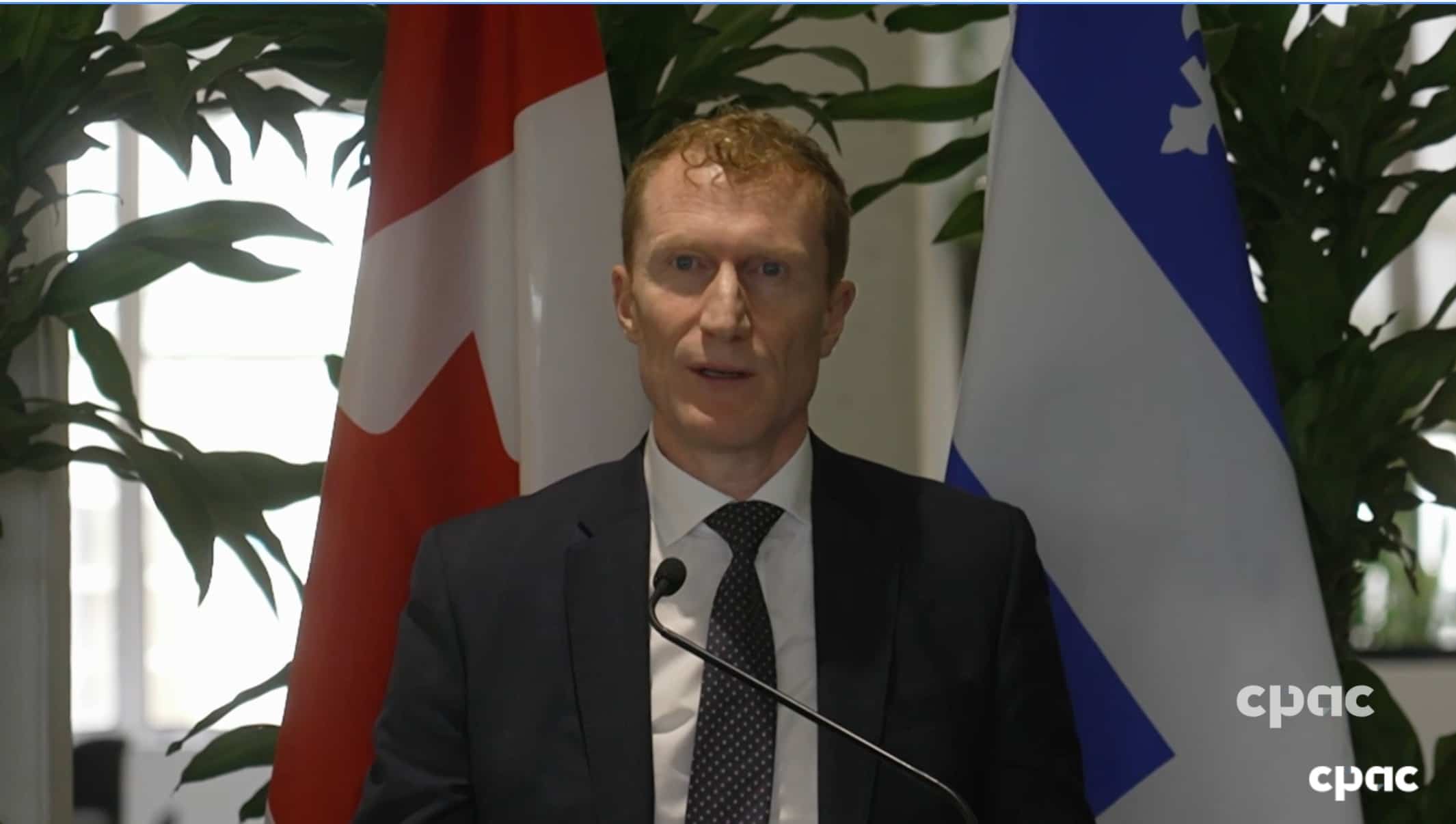 Miller ne regrette pas son propos sur le français, mais admet qu’il y ...