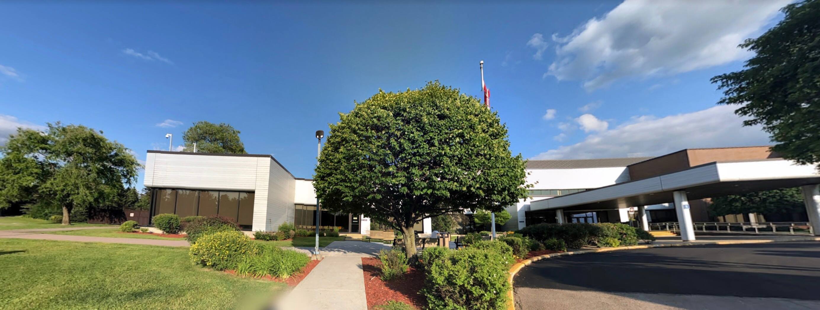 Le centre fiscal au coeur de la campagne dans Jonquière | JDM