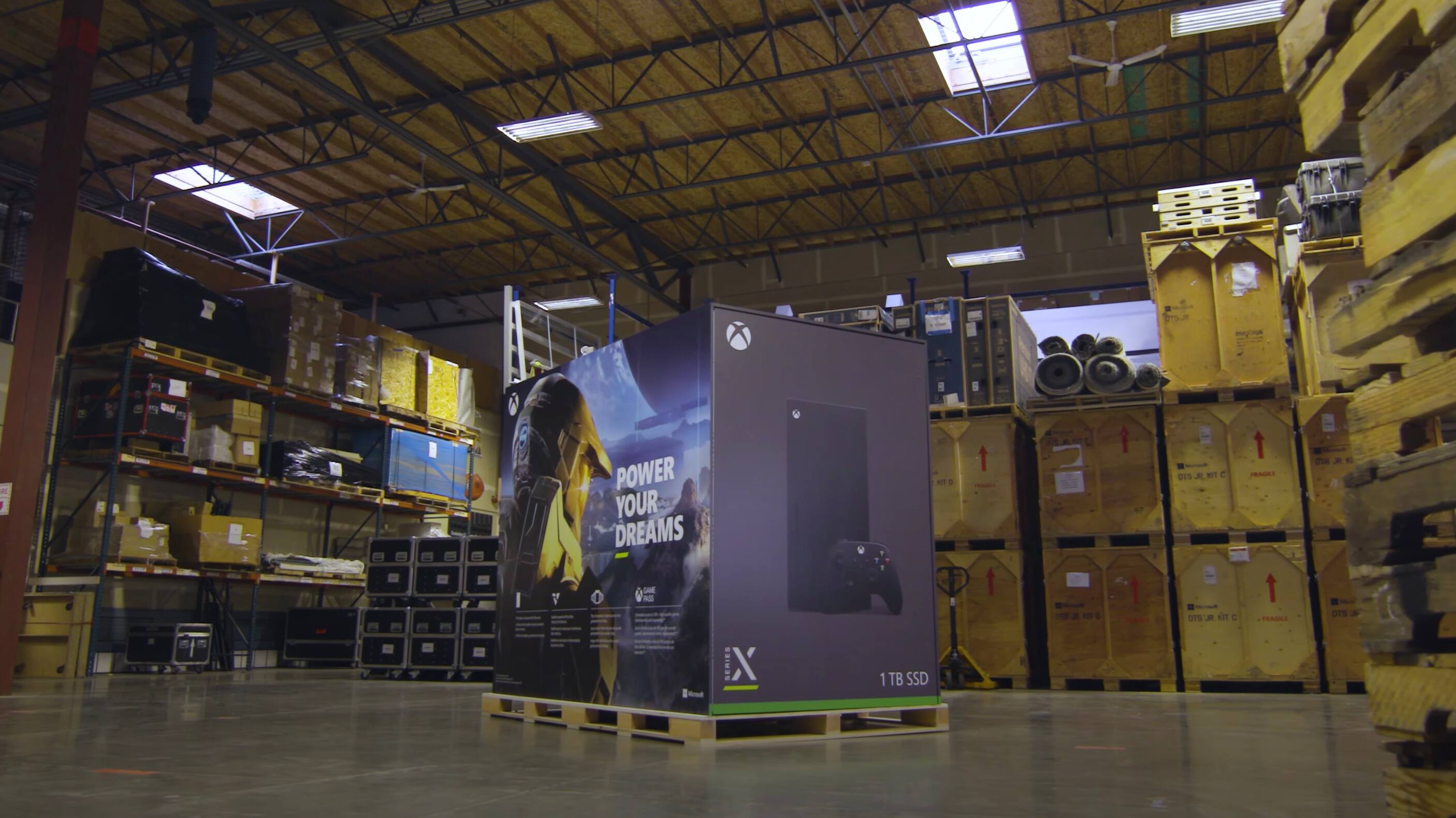 Microsoft a fabriqué un frigo en forme de Xbox Series X et on le veut ...