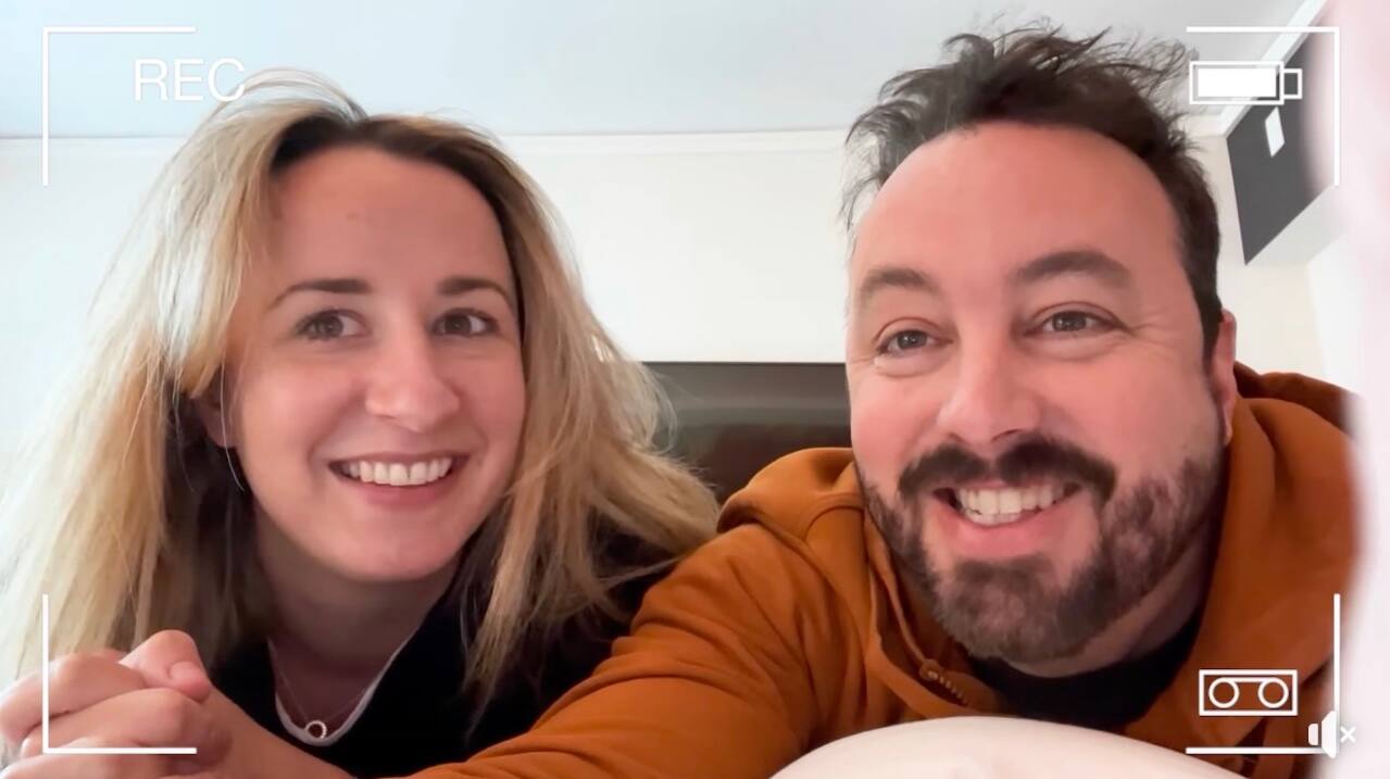 Mathieu Gratton et sa conjointe attendent un bébé | Le Sac de chips