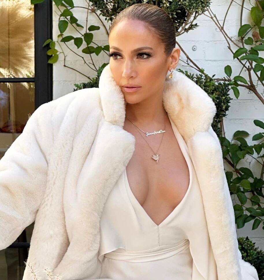 Jennifer Lopez dévoile ce qu’elle pense vraiment de la fameuse robe ...