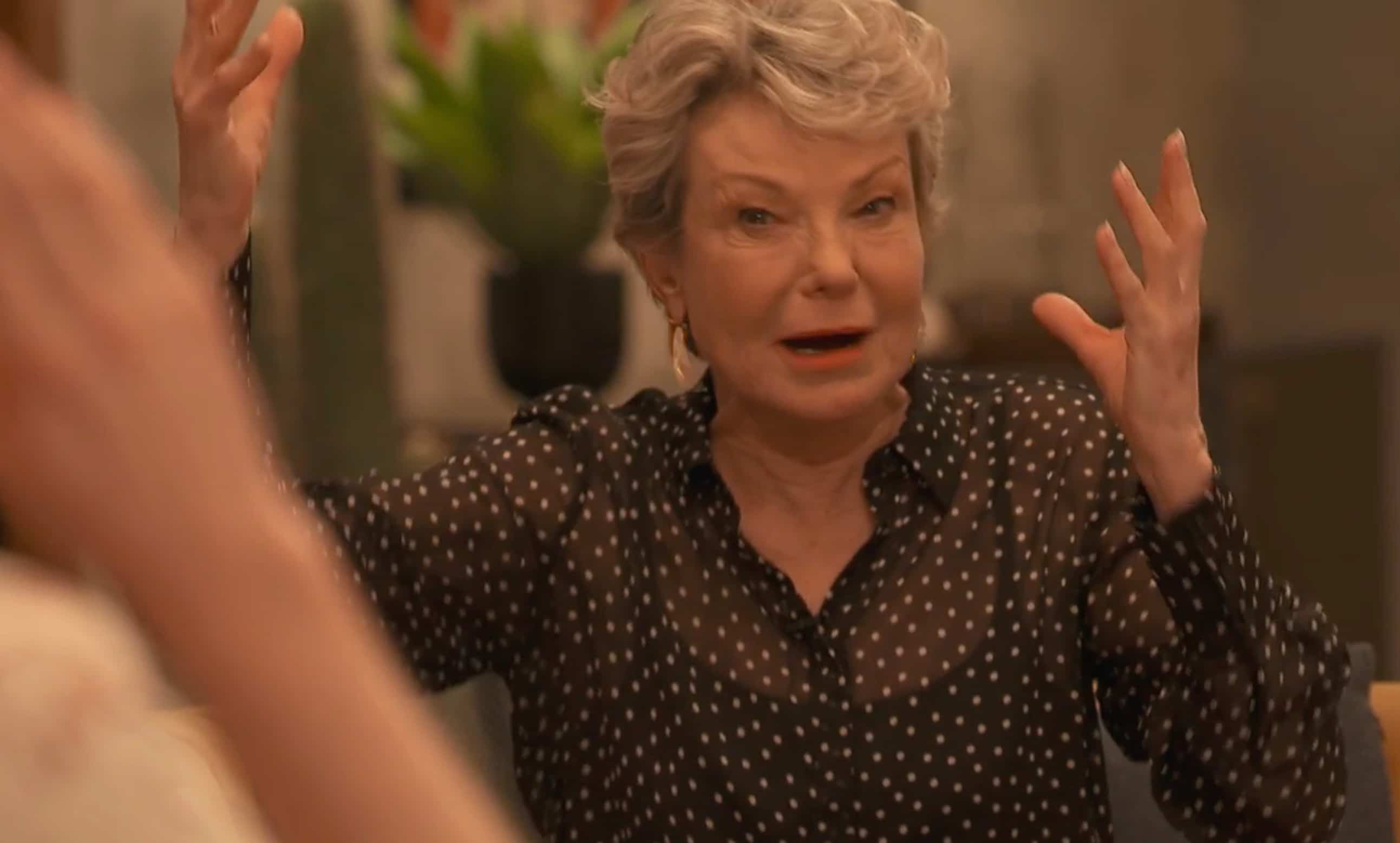 Marjo relate la fois où elle s’est fracturé la jambe en tombant de la ...