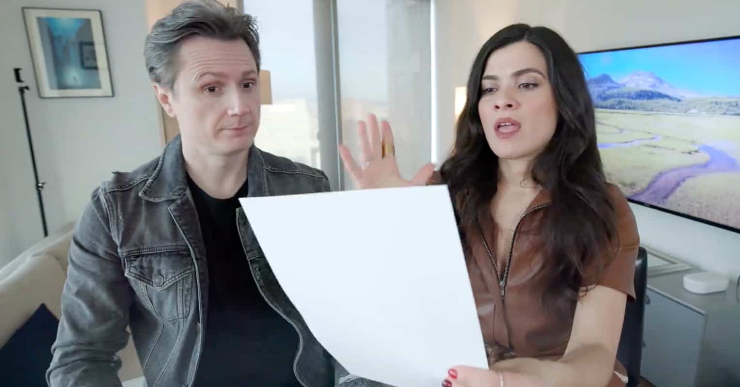 Simon-Olivier Fecteau apprend la culture populaire québécoise à son amoureuse immigrante, et c ...