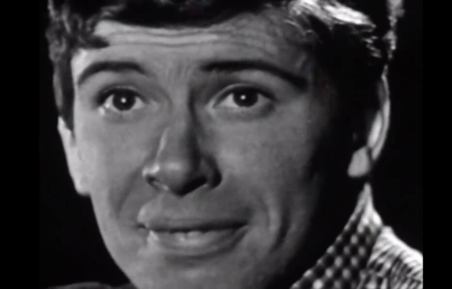 12 choses capotées qu’on a vues dans le nouveau documentaire sur Raël ...