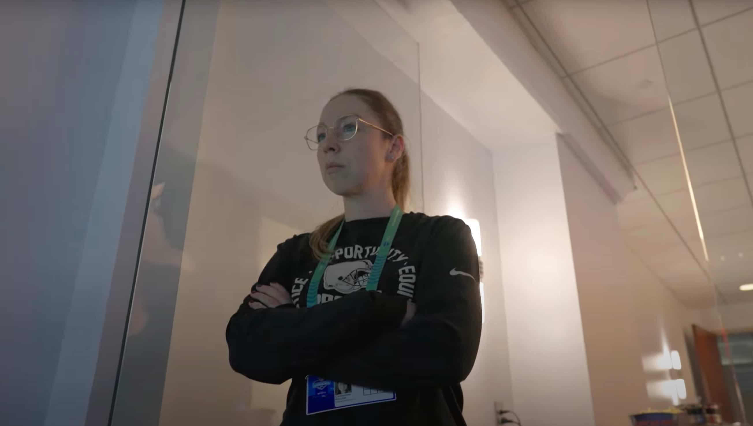 «Elle sera DG dans la NFL»: la Québécoise Catherine Raîche impressionne ...