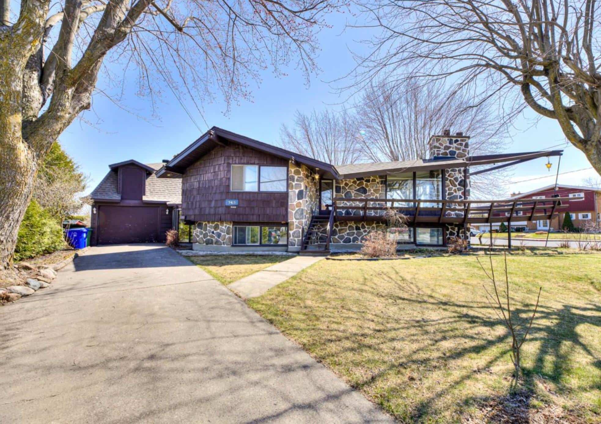 Marieville: maison d'architecture unique à 20 minutes de Montréal | JDQ