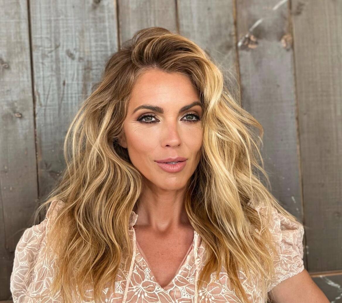 Jacynthe René célèbre son cinquantième anniversaire en corset de ...