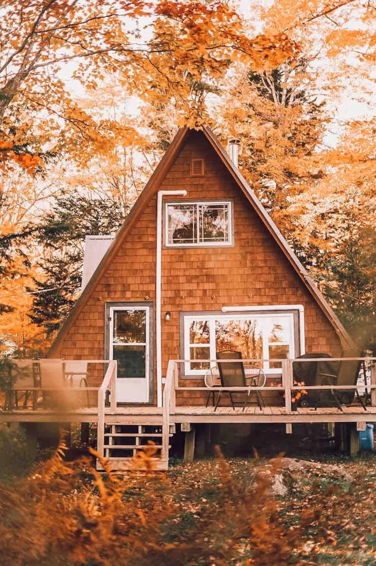 Airbnb: Une cabane «A-frame» parfaite pour profiter des couleurs cet ...