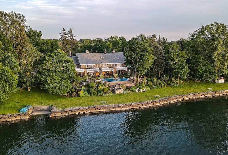 Un manoir centenaire de Léry vendu pour 4,3 M$ | JDQ