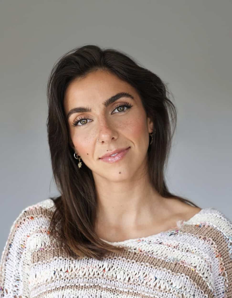 Rafaëlle Roy brise le silence et fait un retour émouvant sur les ...