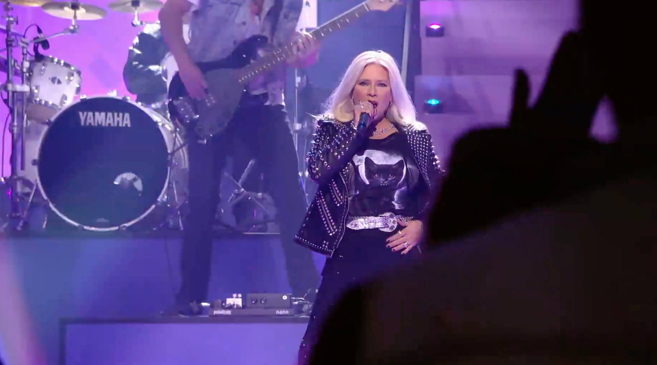 Samantha Fox's Electrifying Performance on Masked Singers: A Nostalgic ...