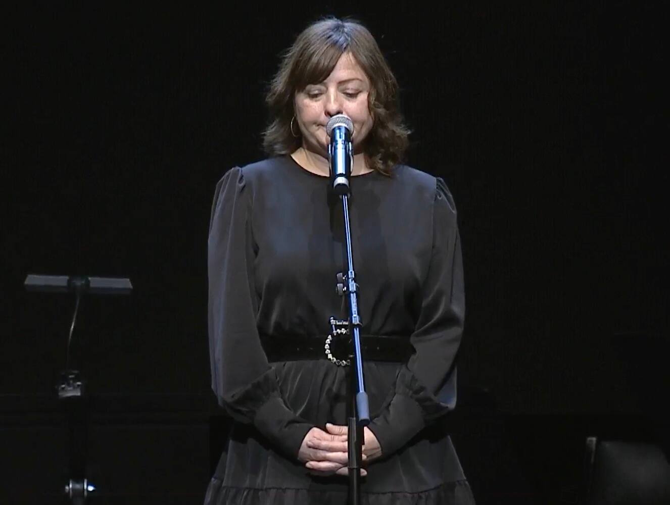 Marie-Annick Lépine rend un hommage bouleversant à Karl Tremblay | 7 Jours