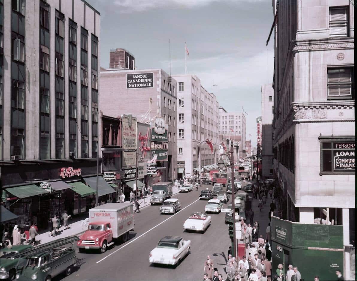 [EN IMAGES] La rue Sainte-Catherine, une histoire haute en couleur | JDQ