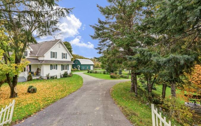 Il aura suffi d’un million de dollars pour s’offrir cette fermette | JDM