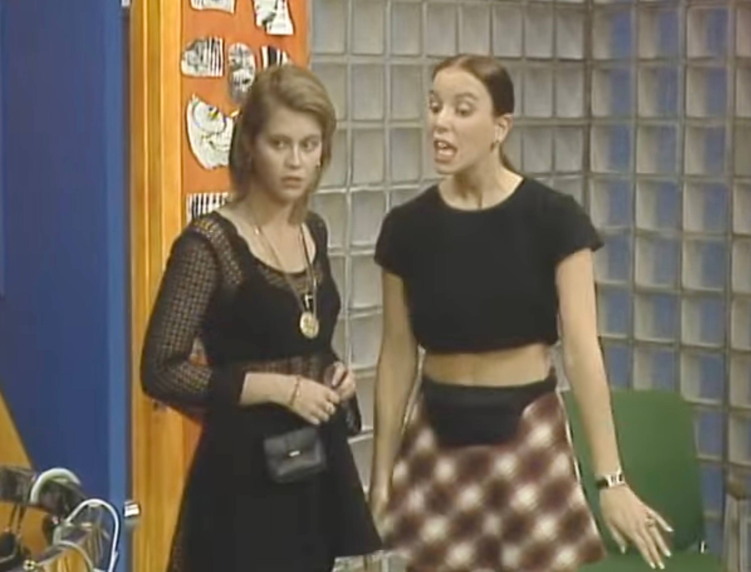 27 looks iconiques de Maria Lopez dans Radio Enfer | Le Sac de chips