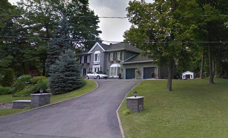 Pour un peu plus d’un million, ils achètent sur une île... à Boisbriand | JDM