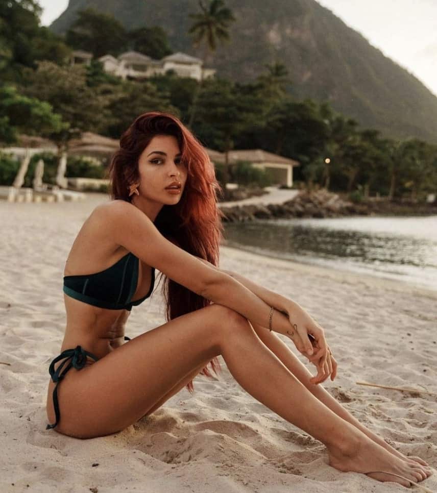 Elisabeth Rioux ose les injections de botox et le résultat est ...