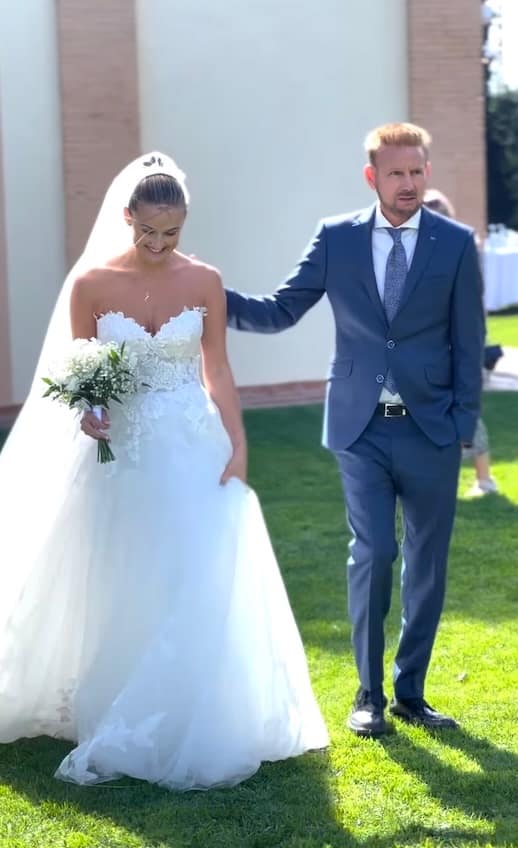 Corey Hart et Julie Masse assistent au mariage de leur fille | 7 Jours