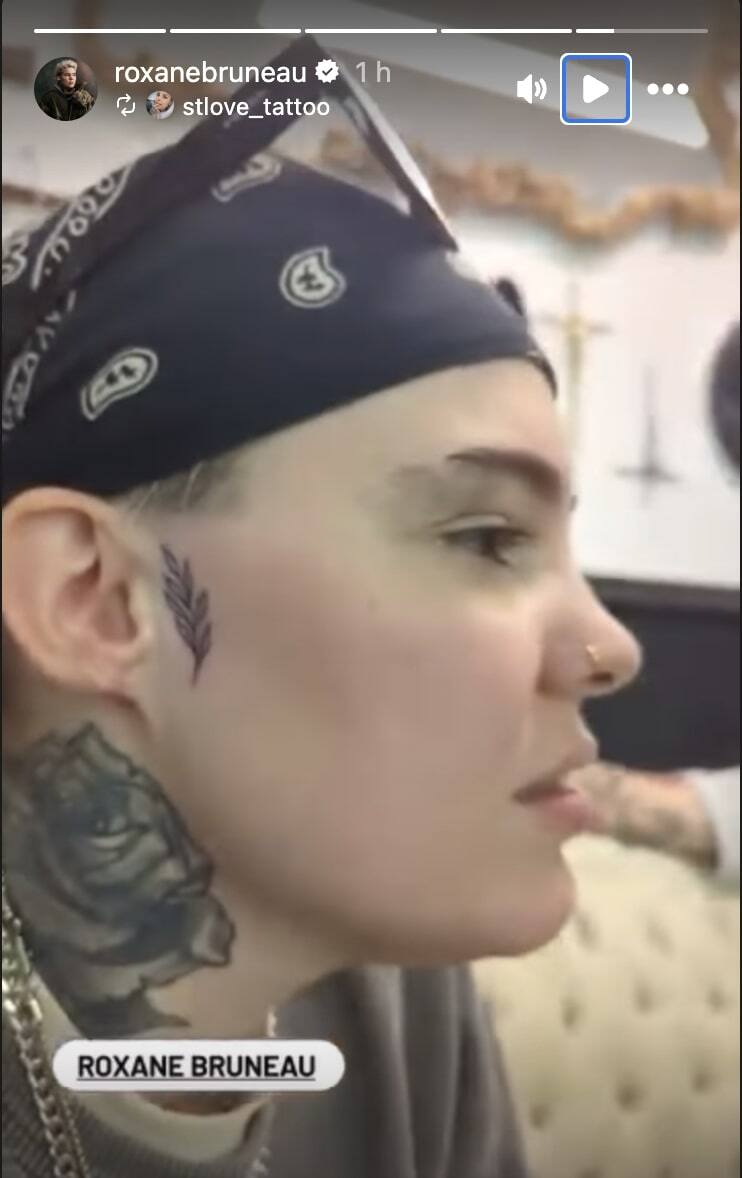 Roxane Bruneau dévoile un nouveau tatouage près de ses oreilles ...