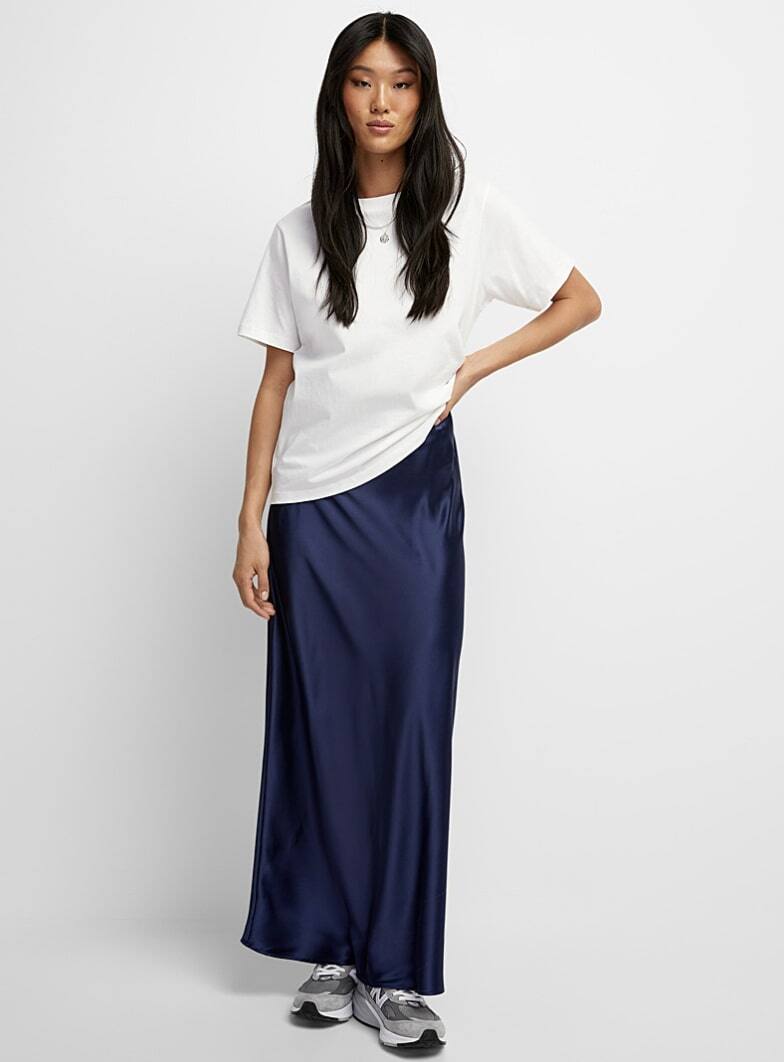 Voici comment réinventer la même jupe pour des dizaines de tenues en ...