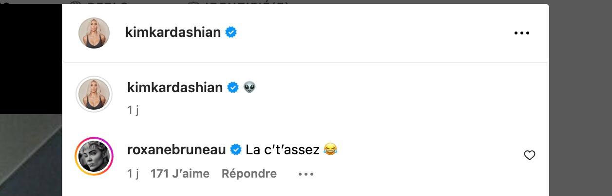 Kim Kardashian pose en petite tenue avec un robot Tesla et Roxane ...