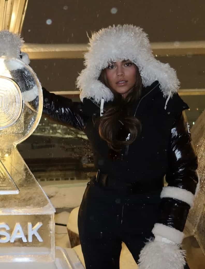 Cath F. en bikini en voyage ne laisse personne de glace | 24 heures