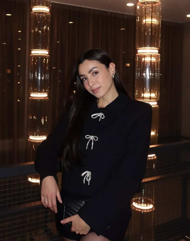 Rym Nebbak s'ouvre sur les commentaires haineux de sa communauté lors ...