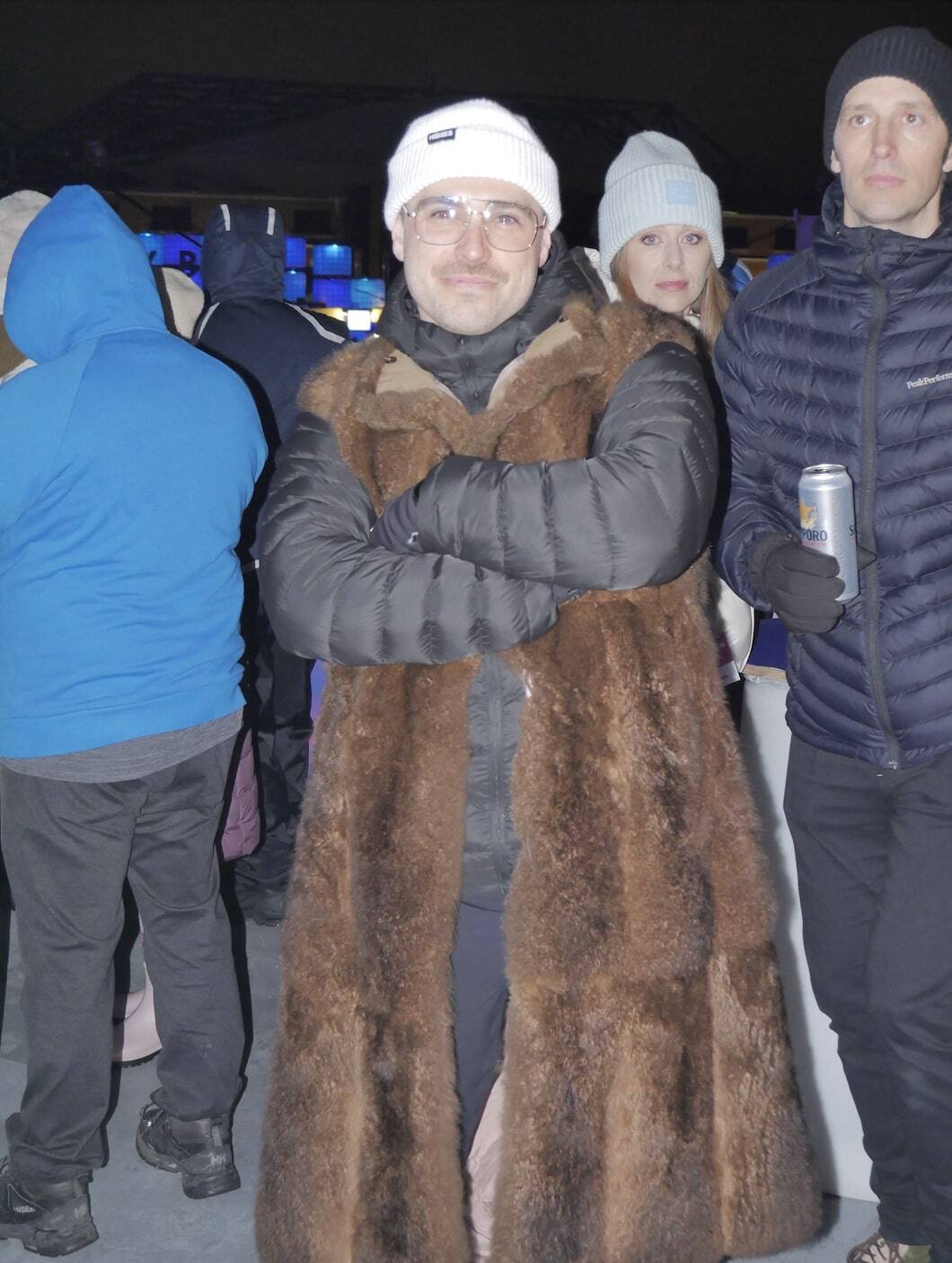 Découvrez les looks les plus chauds des festivaliers à Igloofest Québec ...