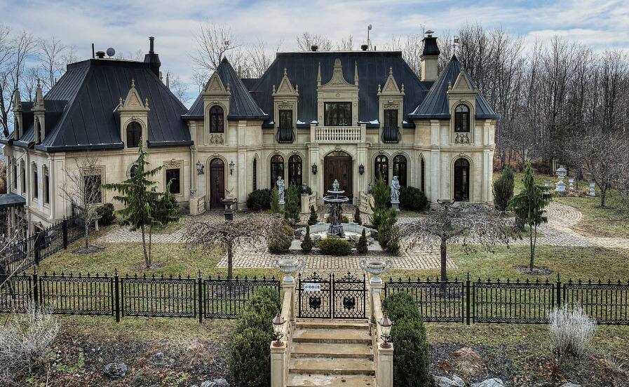 Transaction de la semaine: le Château d’Hatley, vendu 40% sous son prix ...