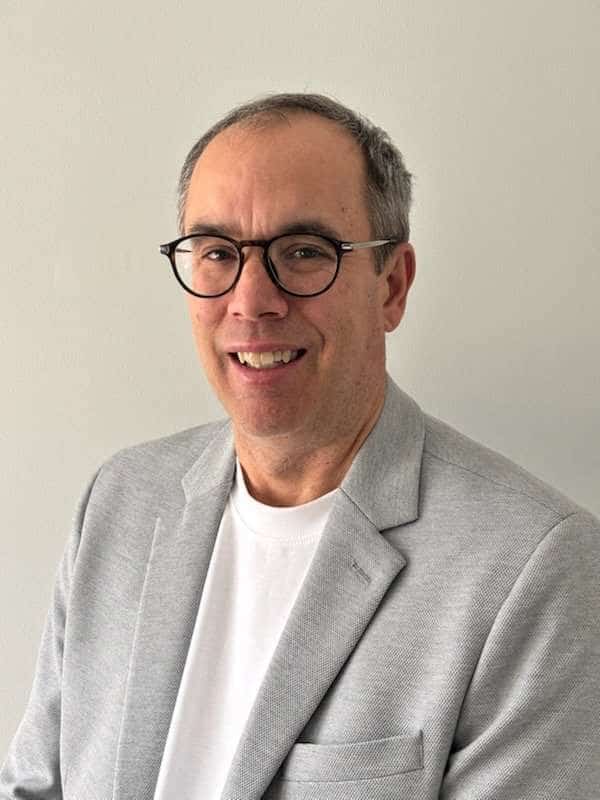 L’enseignant Claude Tousignant se lance pour le Bloc Québécois dans ...