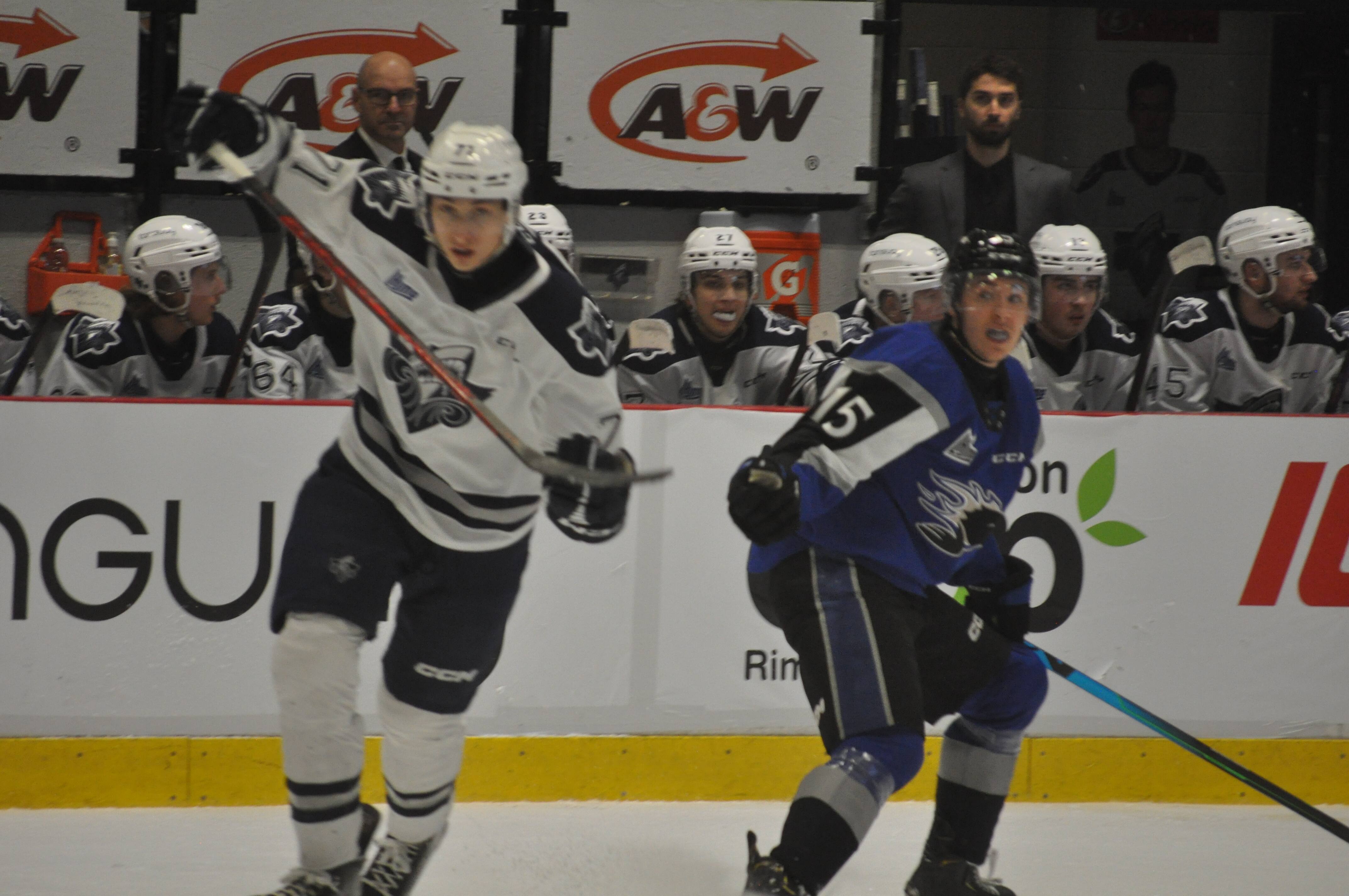 LHJMQ: Alex Drover vient hanter l’Océanic | JDQ