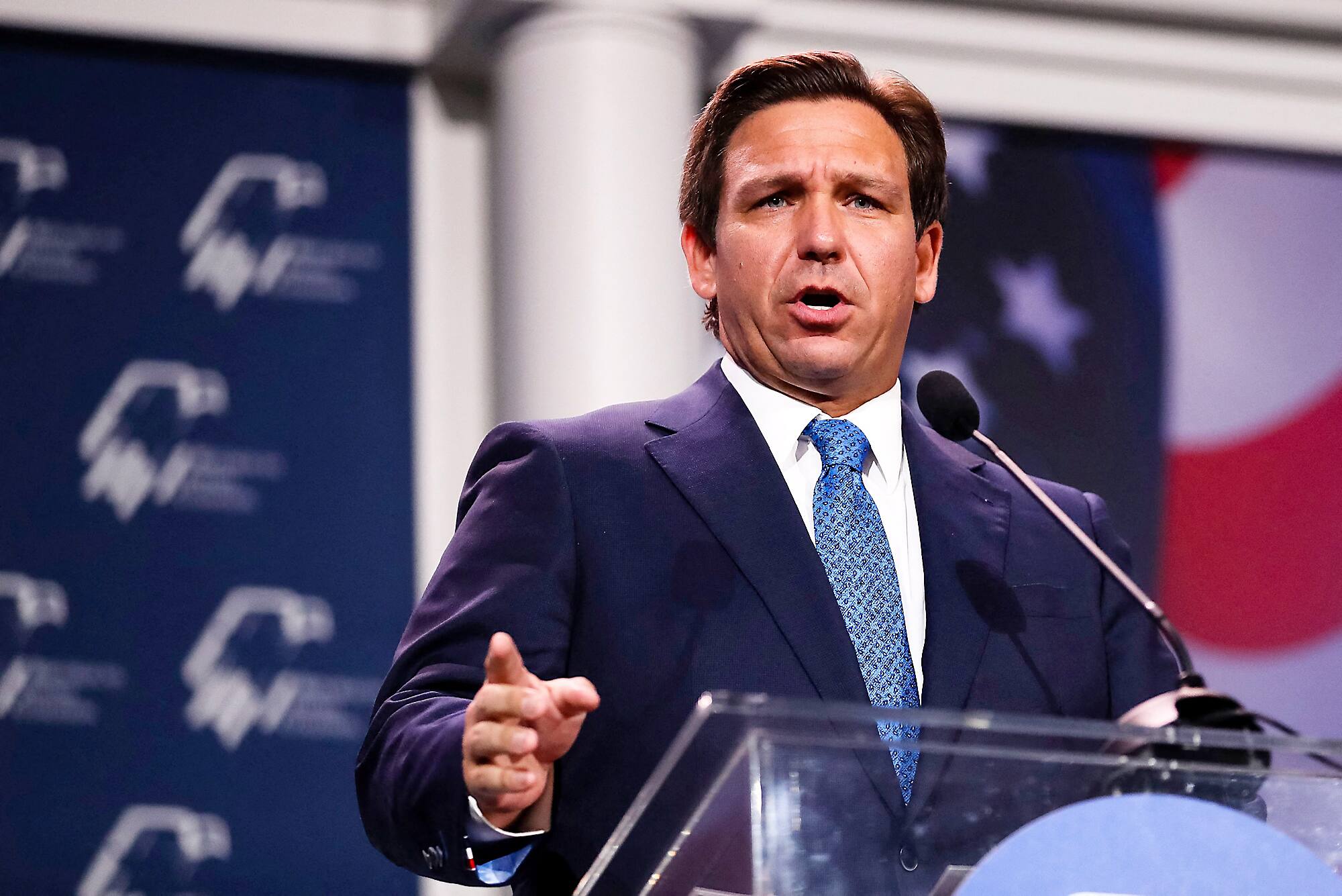 Les pieds d’argile du géant américain | JDM