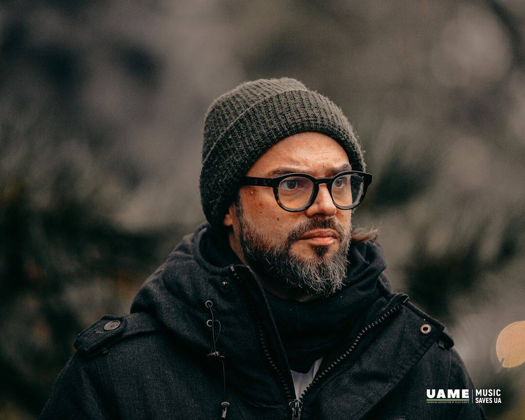 Les Ukrainiens continuent à danser pour oublier la guerre et soutenir l ...